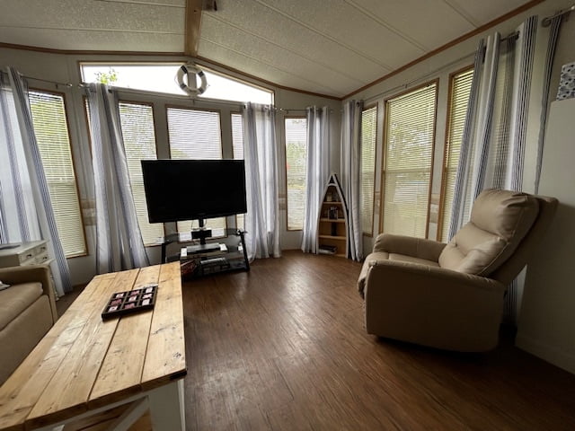 Site # 12 - 2001 Northlander Cottager Classic, Main Park