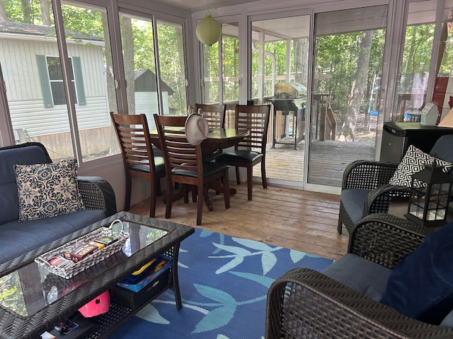 GREAT PRICE, WOODED AREA, LARGE SUNROOM!!! Site #211- 2017 Northlander ...