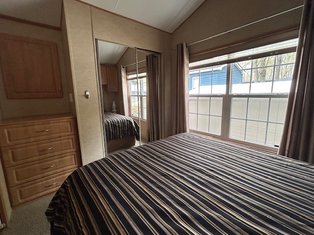 SPACIOUS 1 BEDROOM WITH DEN- LARGE SITE- Site #250, 2012 Northlander ...
