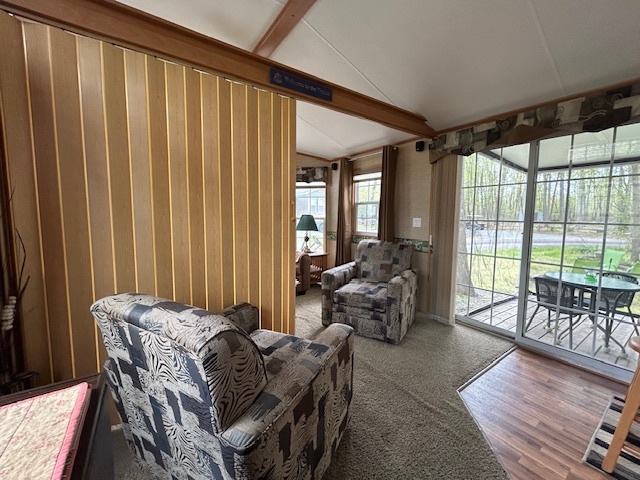 SPACIOUS 1 BEDROOM WITH DEN- LARGE SITE- Site #250, 2012 Northlander ...