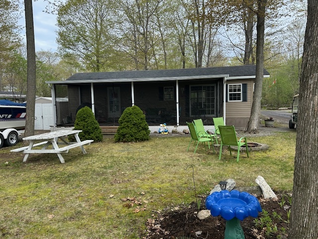 Site #250, 2012 Northlander Cottager- 1 Bed with Den- Main Park