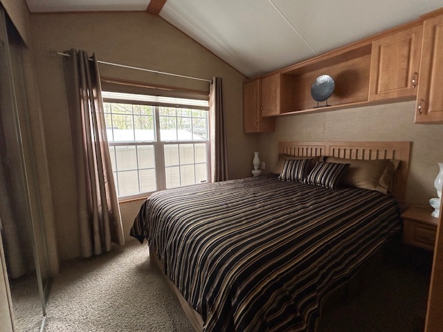 SPACIOUS 1 BEDROOM WITH DEN- LARGE SITE- Site #250, 2012 Northlander ...