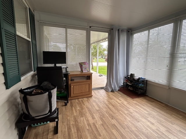 Site # 12 - 2001 Northlander Cottager Classic, Main Park